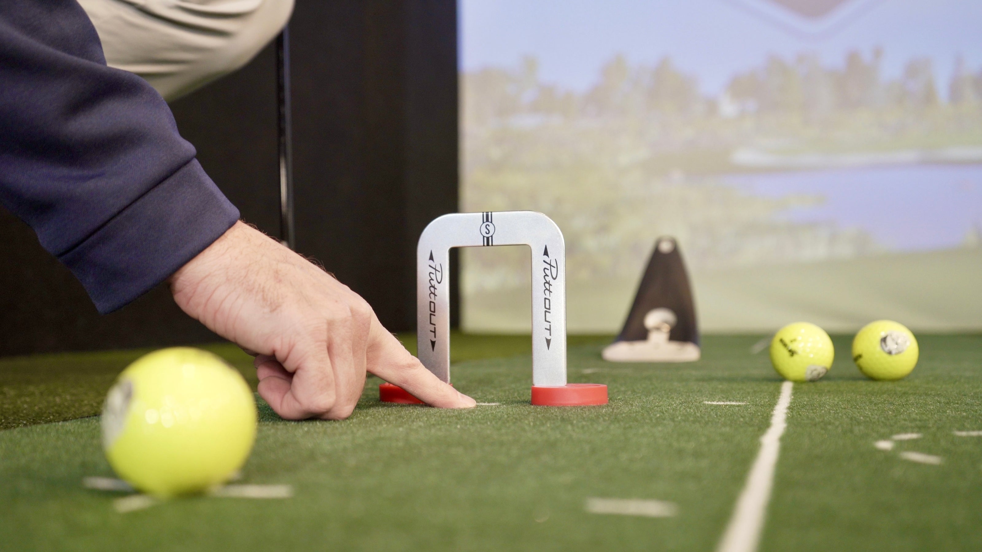 Premium Trainer: Ball Gate Drill – PuttOUT Golf